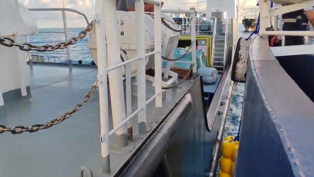 Chinese Militia Boat Bumps Into Philippine Fishing Boat Near Pag-asa ...